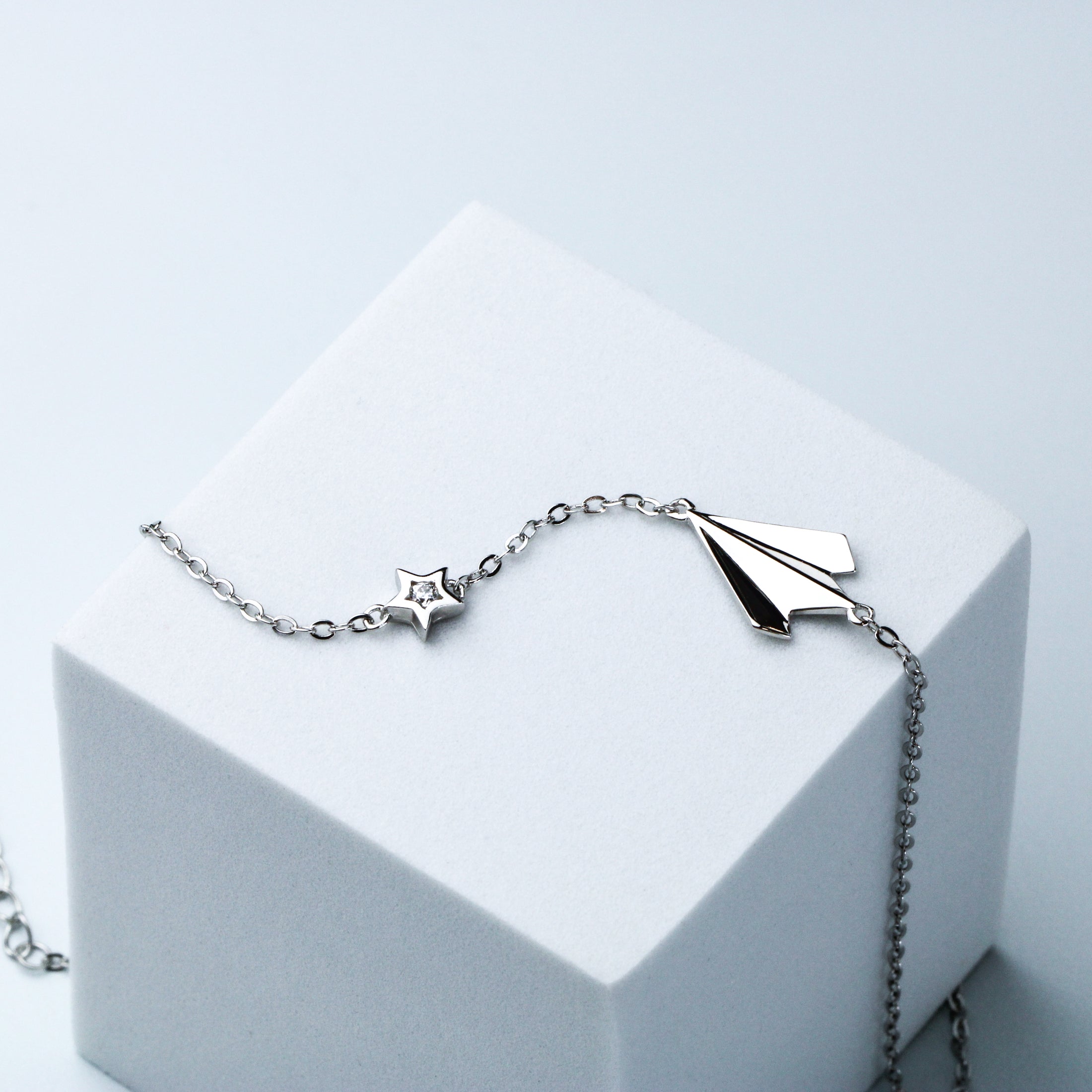Sterling Silver Paper Plane Charm Anklet – Chic Stories